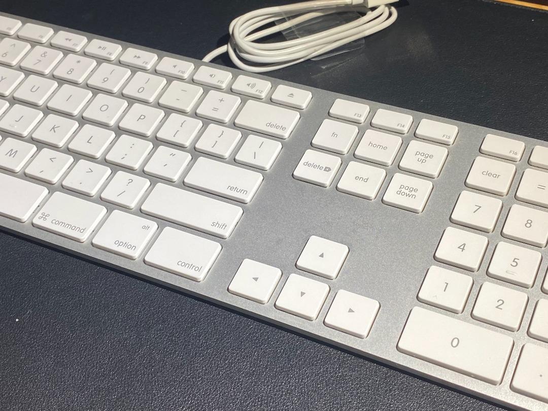Wired Apple Keyboard With Numeric Keypad Computers And Tech Parts