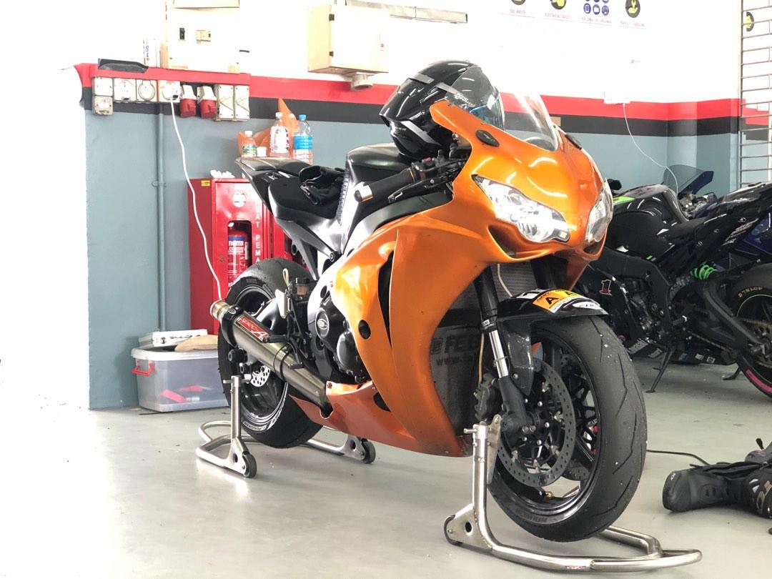 Yamamoto Titanium Slip-on for CBR1000RR x Ten Kate Velocity Stacks ...