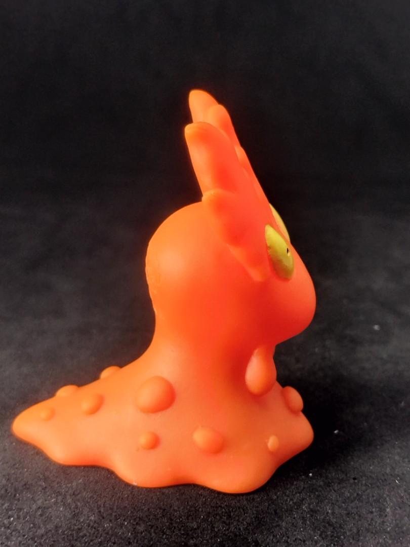 2000 POKEMON SLUGMA BANDAI FINGER PUPPET, Hobbies & Toys, Toys & Games ...