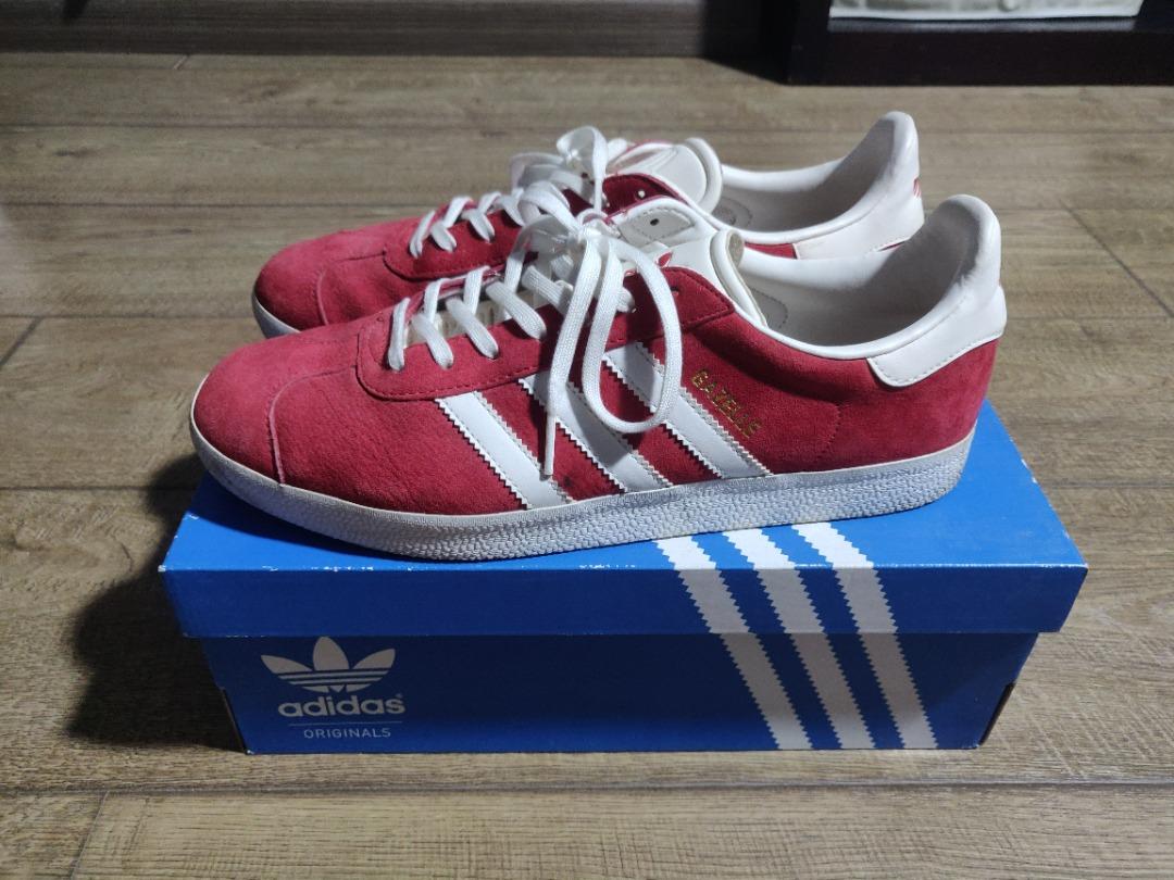 Adidas Gazelle Red, Men's Fashion, Footwear, Sneakers on Carousell