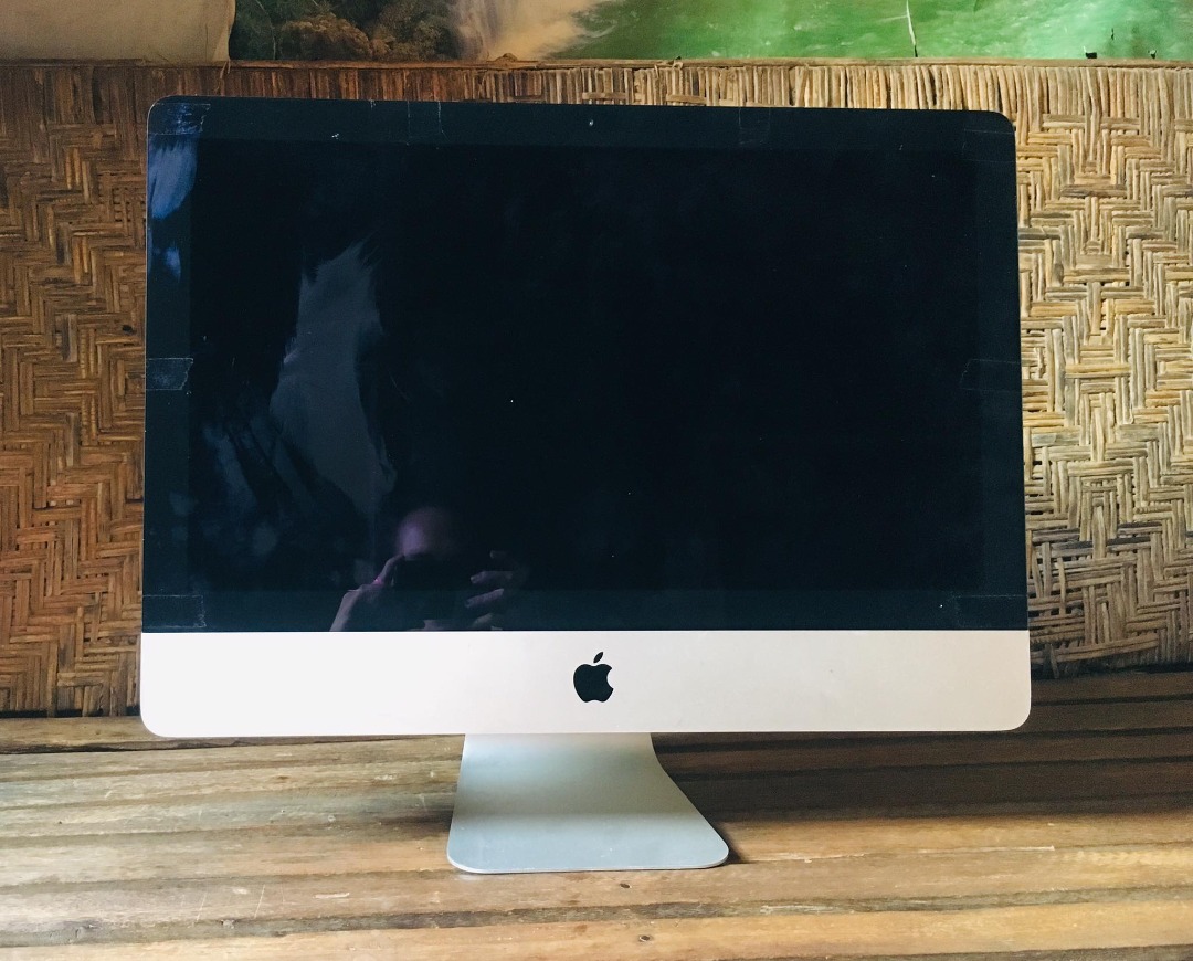 Apple iMac (21.5-inch, Late 2013), Computers & Tech, Desktops on Carousell