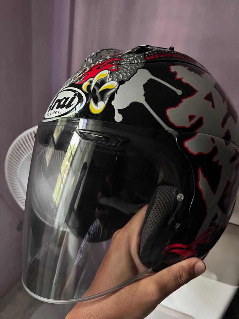 Arai Vz Ram Dragon L, Motorcycles, Motorcycle Apparel on Carousell