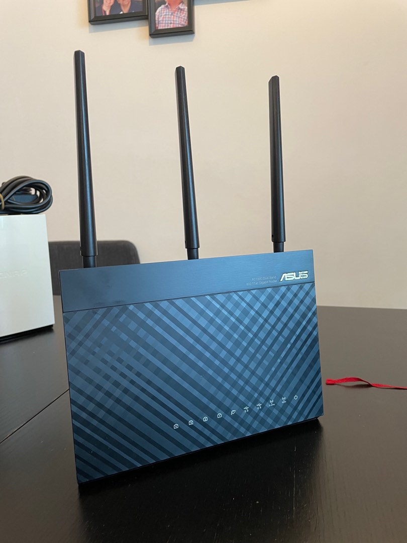 Asus RT-AC68U Router, 電腦＆科技, 電腦周邊及配件, Wifi及上網相關產品 - Carousell