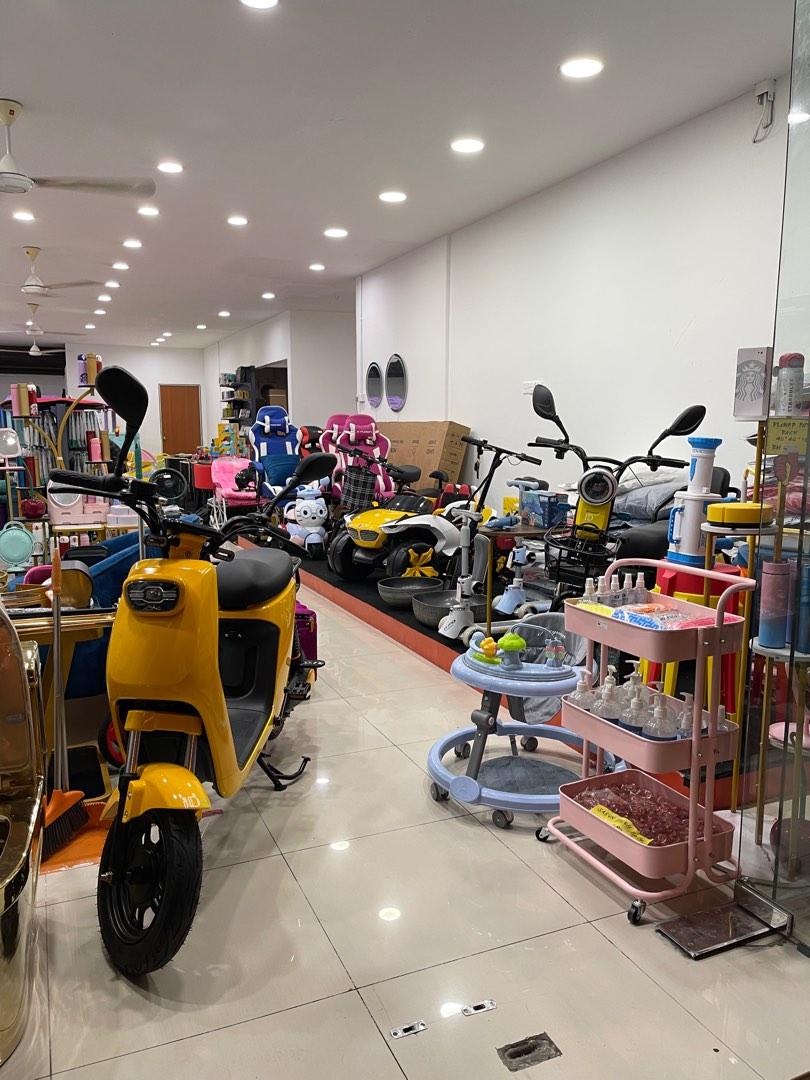 Beautiful Rack Shelves Ruang tamu bilik tidur, Furniture & Home Living ...