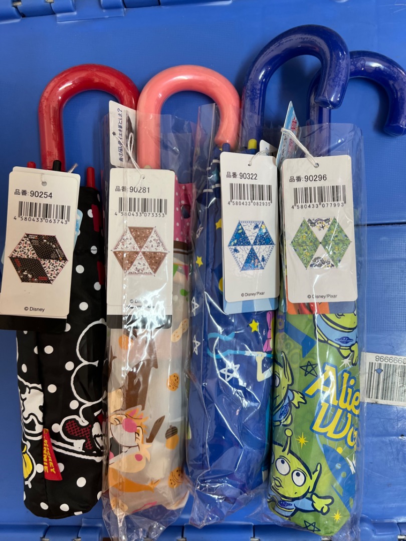 Cartoons Umbrella - Alien / chips and Dale / Mickey / Pixar , 興趣及遊戲, 旅行 ...