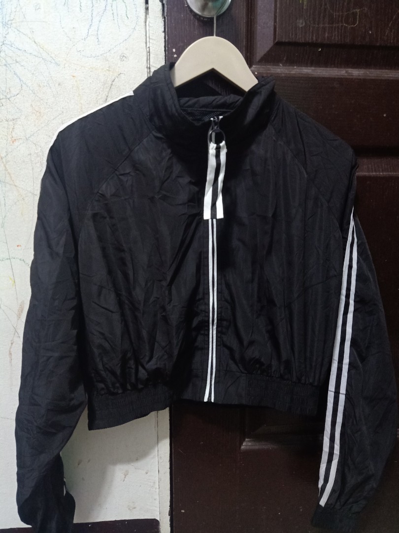 CLASSY CROPTOP JACKET, Women's Fashion, Coats, Jackets and Outerwear on ...