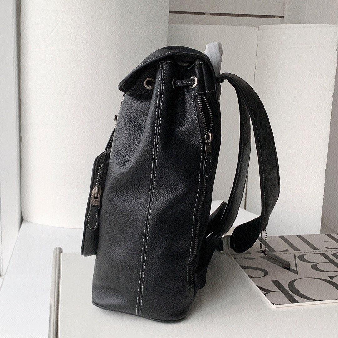 Coach Sullivan Backpack In Signature Canvas, Men's Fashion, Bags ...