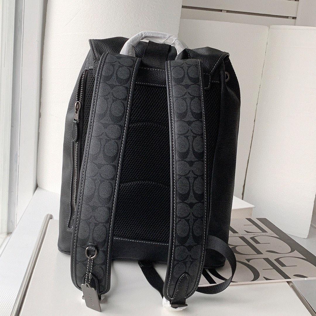 Coach Sullivan Backpack In Signature Canvas, Men's Fashion, Bags ...