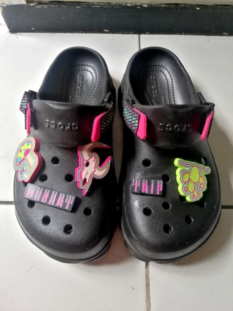 Crocs All Terrain Desert Trip W8, Women's Fashion, Footwear, Flats & Sandals on Carousell