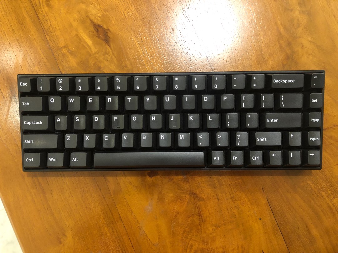 [FREE SHIP] Tecware B68 Mechanical Keyboard (Black, Gateron KS-3 Milky ...