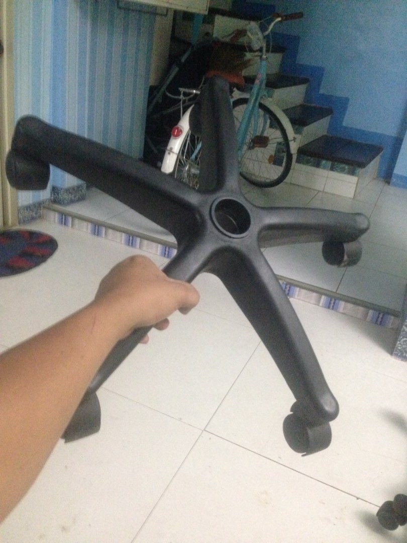 gaming chair star base with gulong used, Furniture & Home Living ...