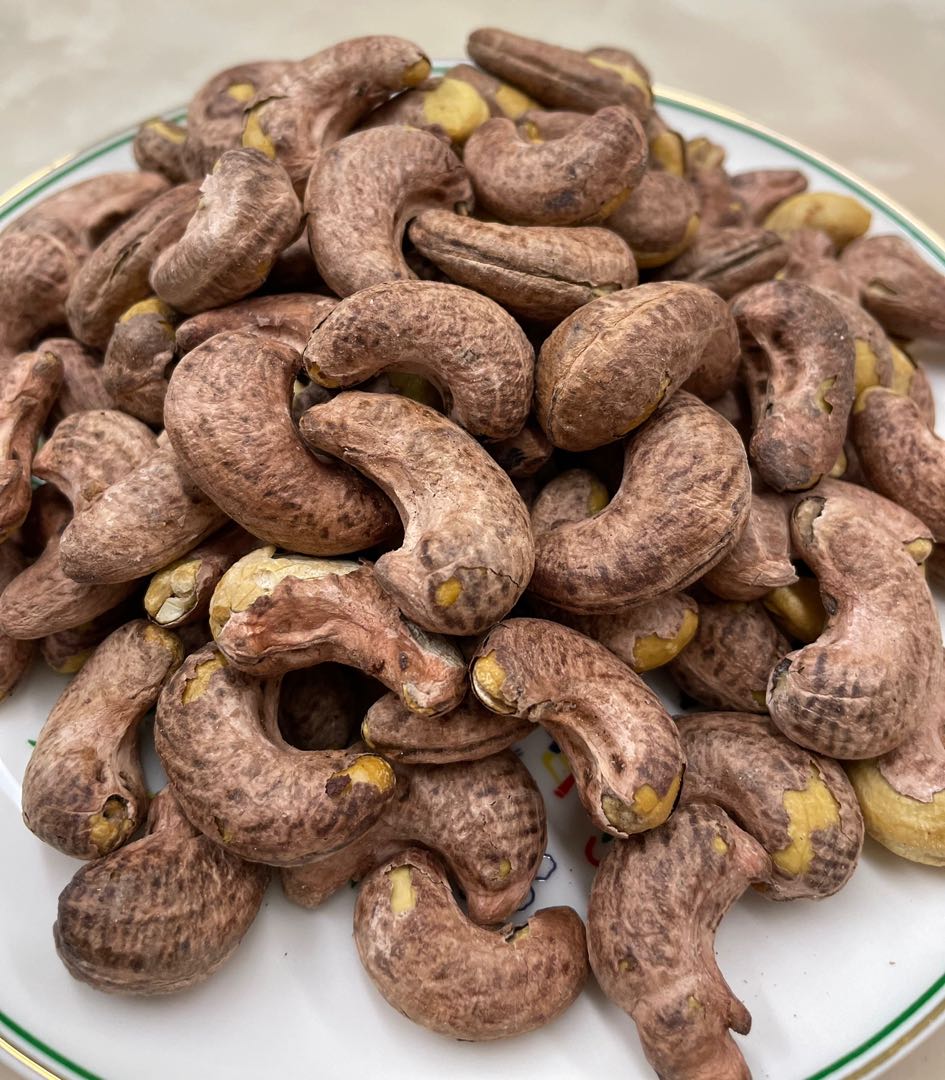 Ready stock - Halal Vietnam premium roasted cashew nuts, Food & Drinks ...