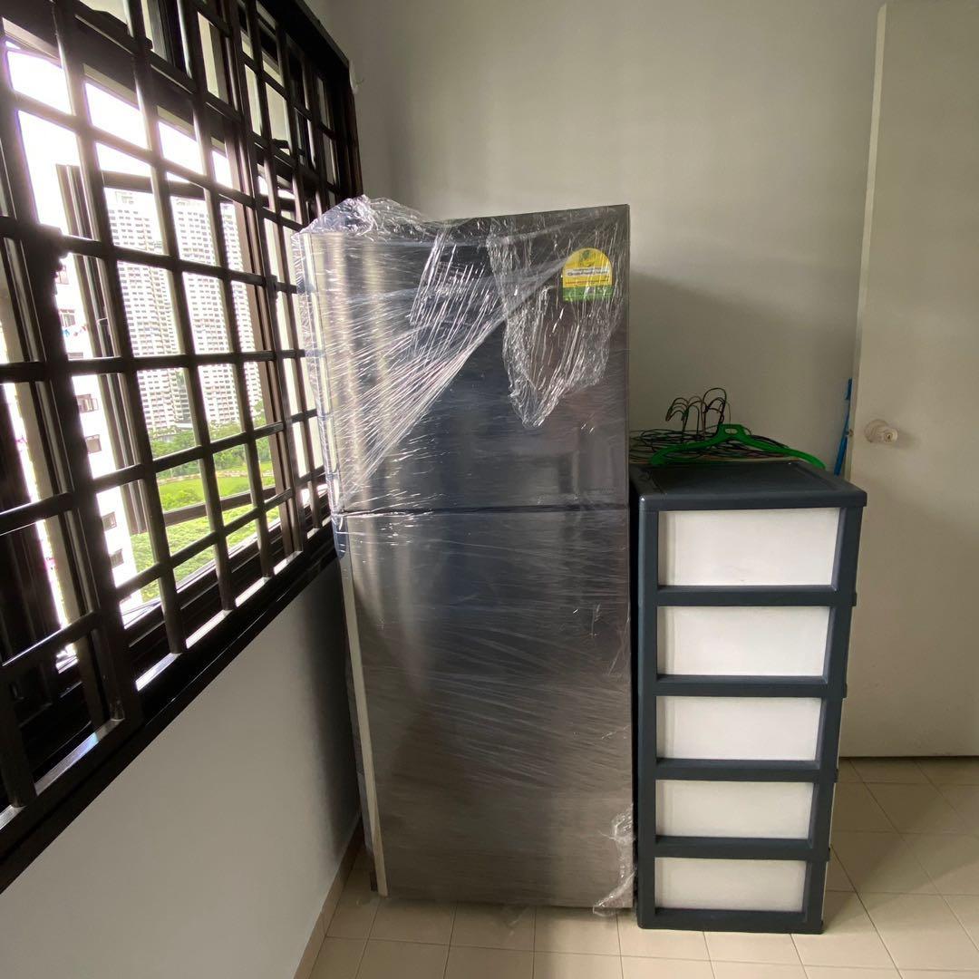 Hitachi Refridgerator (fridge), Midea mid-sized Freezer. less than 2 ...