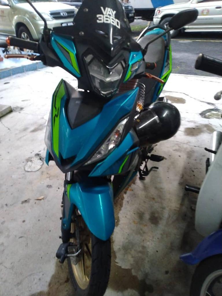 Honda RS150 standart 2017, Motorbikes on Carousell