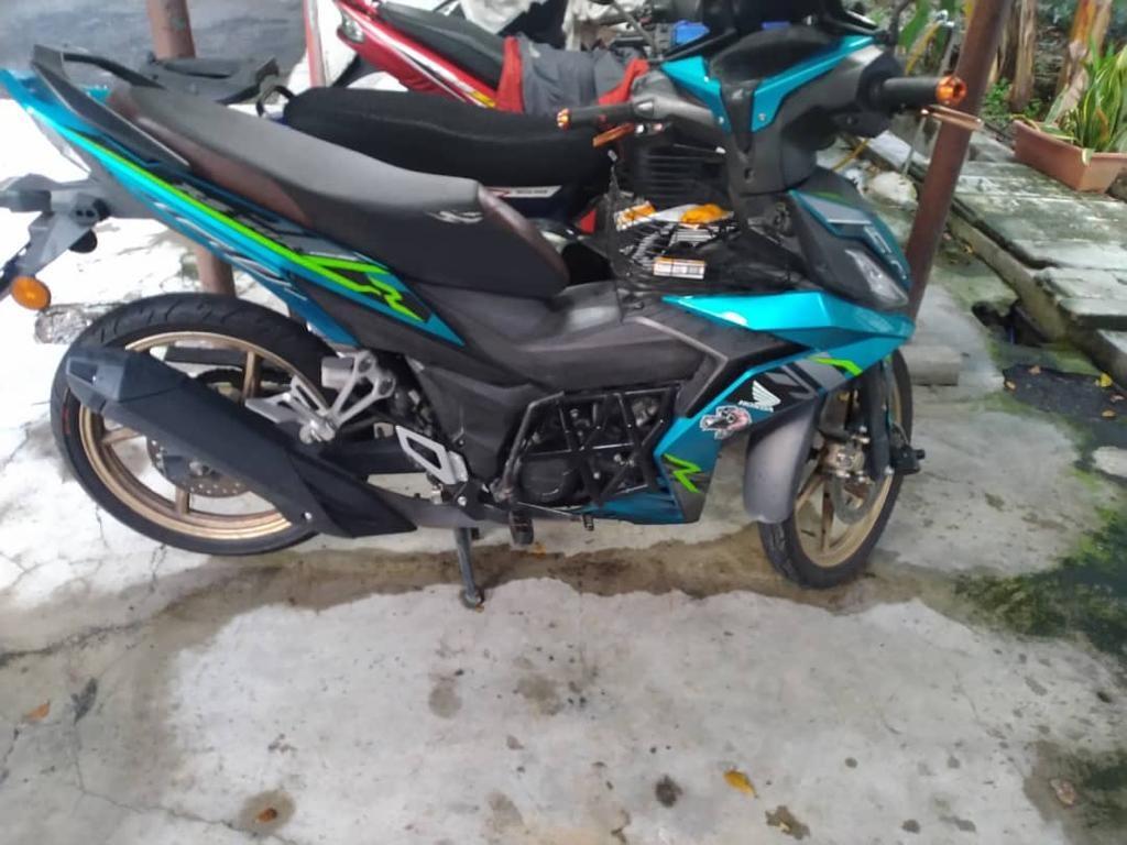 Honda RS150 standart 2017, Motorbikes on Carousell
