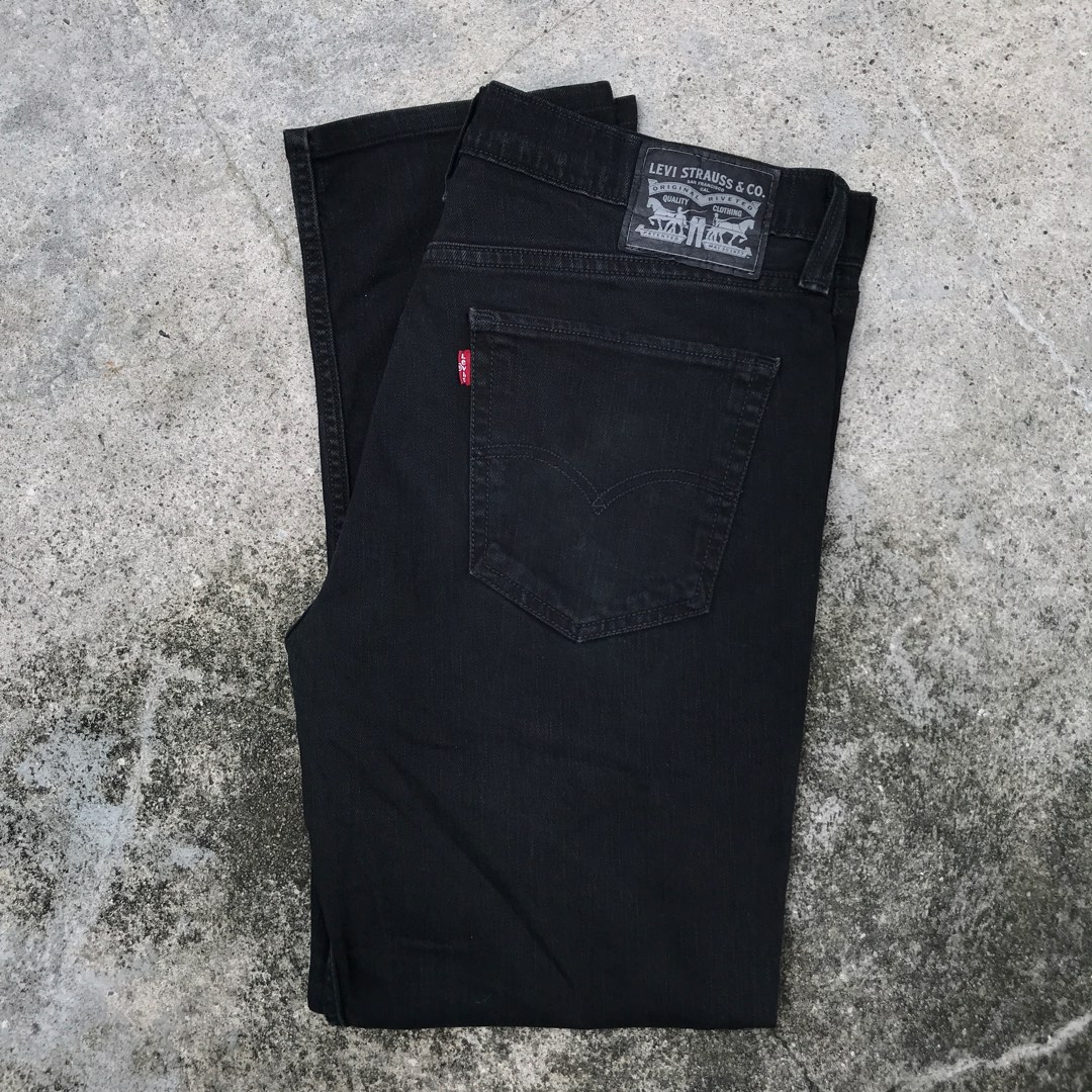 Levis pants black, Men's Fashion, Bottoms, Jeans on Carousell