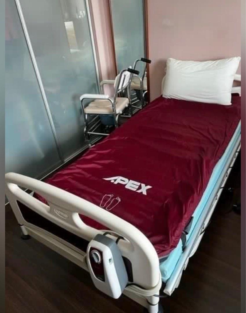 (Like New) BM03 Motorized Hospital Bed with 4" mattress and APEX Domus 2 Air Mattress, Furniture ...
