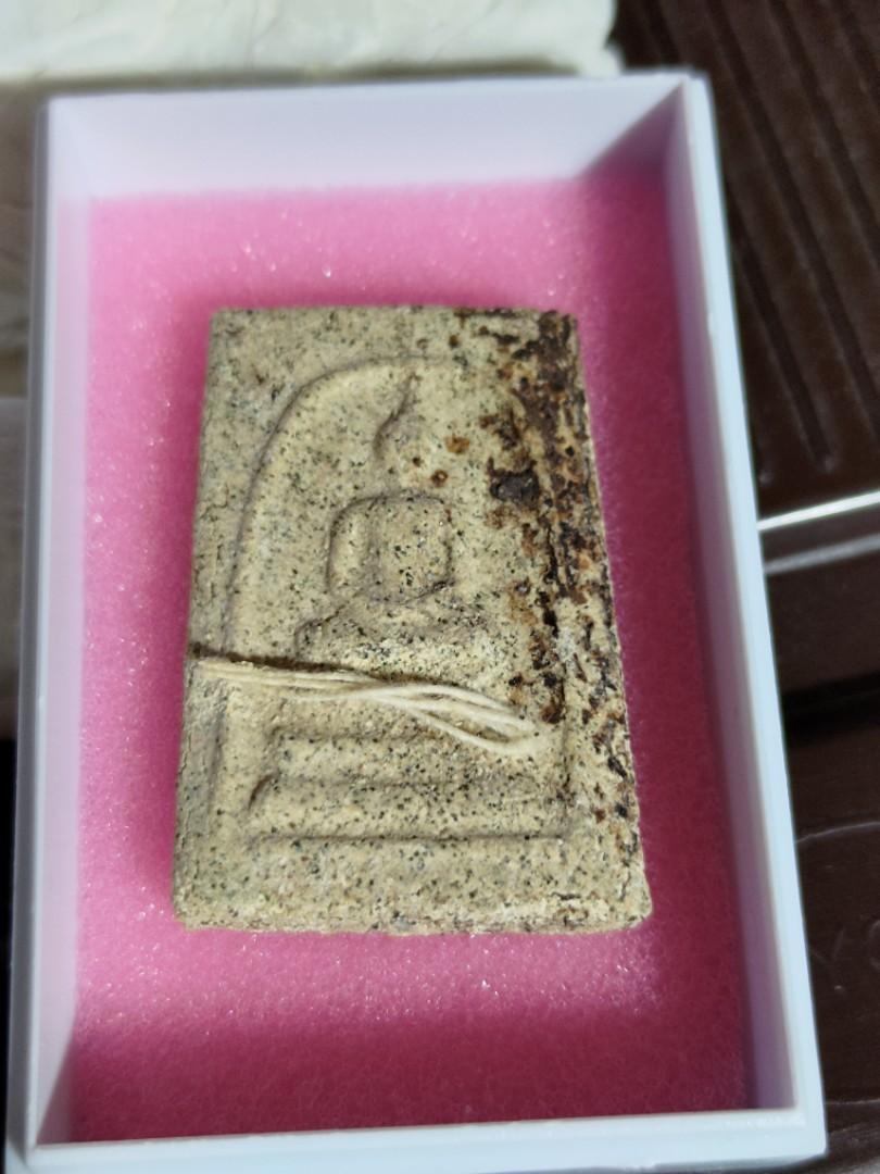 lp daeng wat kao bandai it somdej b2513, Hobbies & Toys, Memorabilia ...