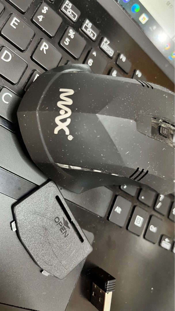 MAx mouse, 電腦＆科技, 電腦周邊及配件, 電腦滑鼠及相關產品 - Carousell