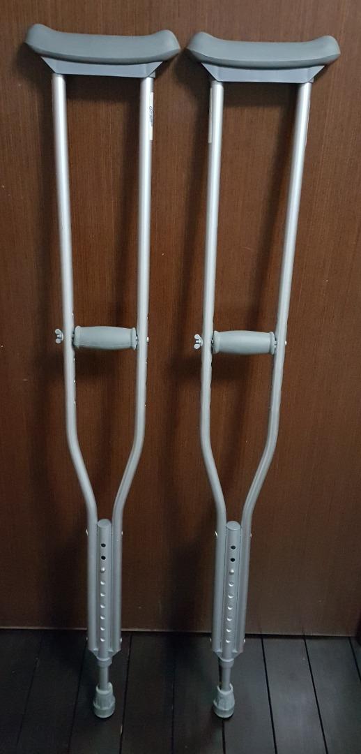 Medical Clutches Walking Aid (1 pair), Health & Nutrition, Assistive ...