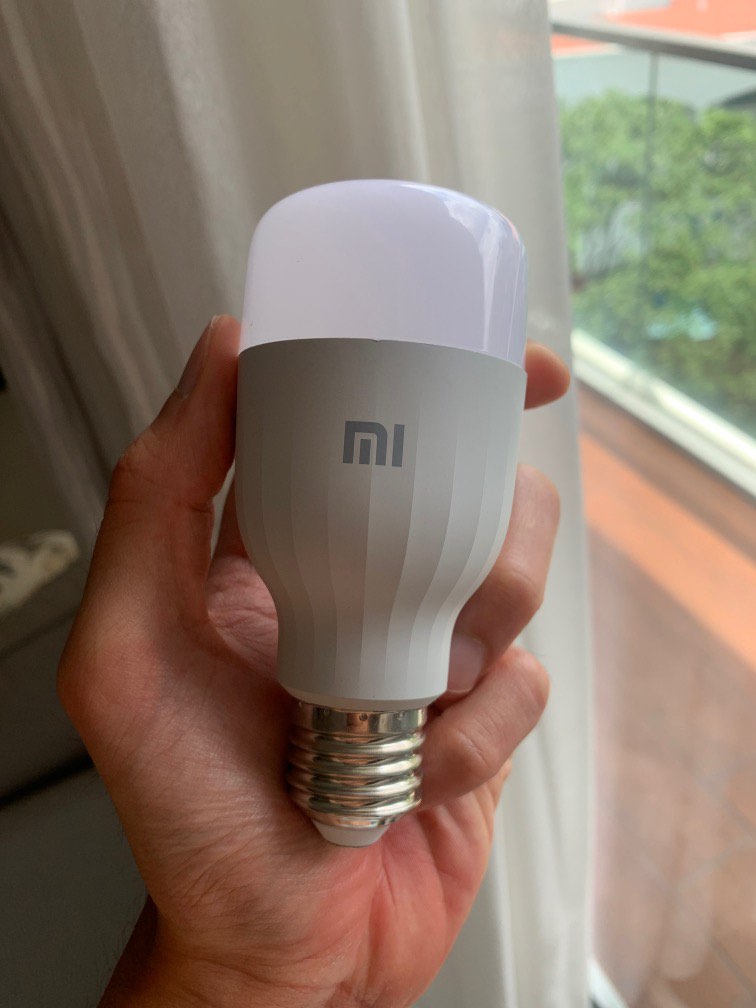 Mi smart LED Bulb Essential (white and color), TV & Home Appliances ...