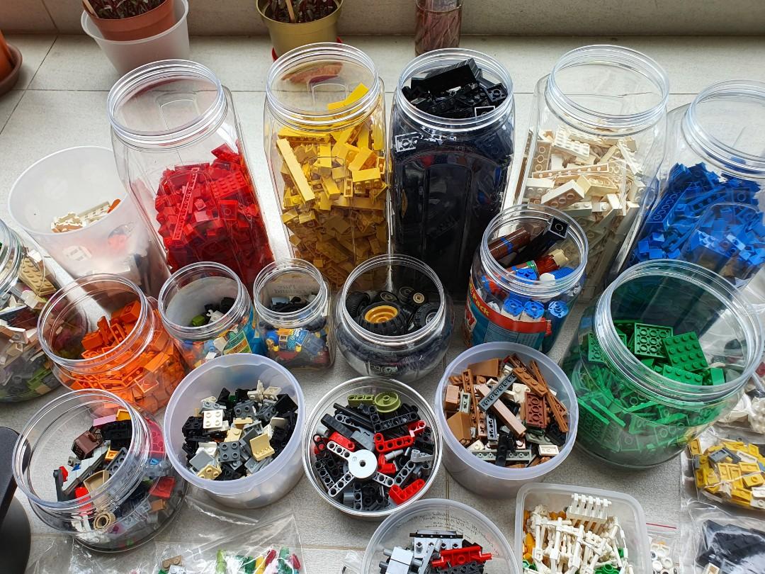 Original Lego Bricks, Hobbies & Toys, Toys & Games on Carousell