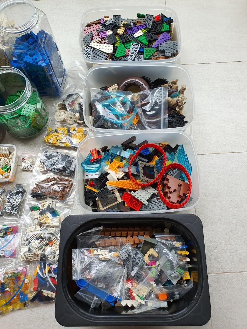Original Lego Bricks, Hobbies & Toys, Toys & Games on Carousell
