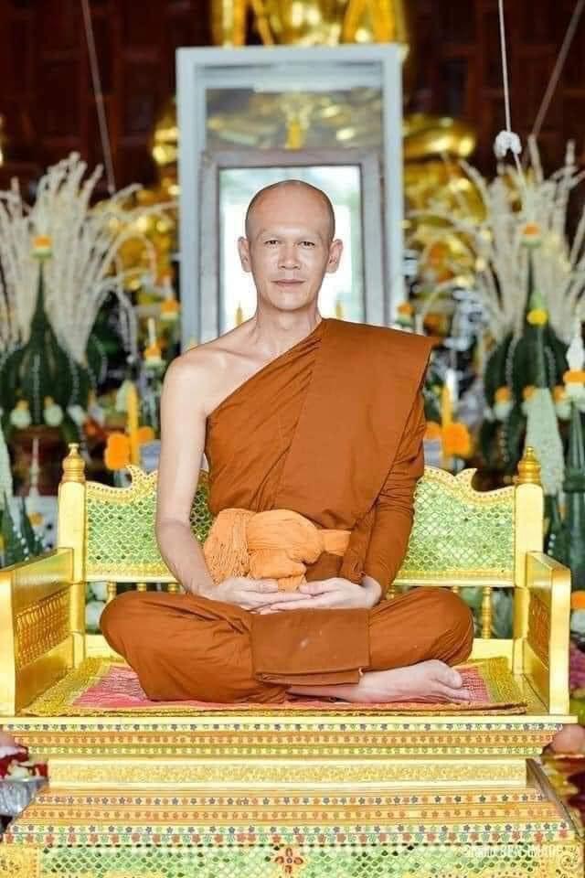 Phra Pidta - Wat Tha Sabeng, Hobbies & Toys, Memorabilia & Collectibles ...