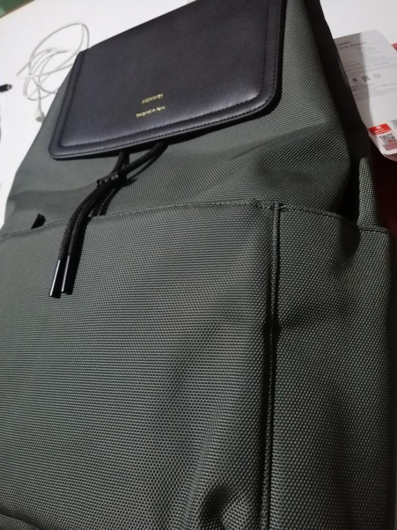 PREMIUM HUAWEI CLASSIC BACKPACK, Luxury, Bags & Wallets on Carousell
