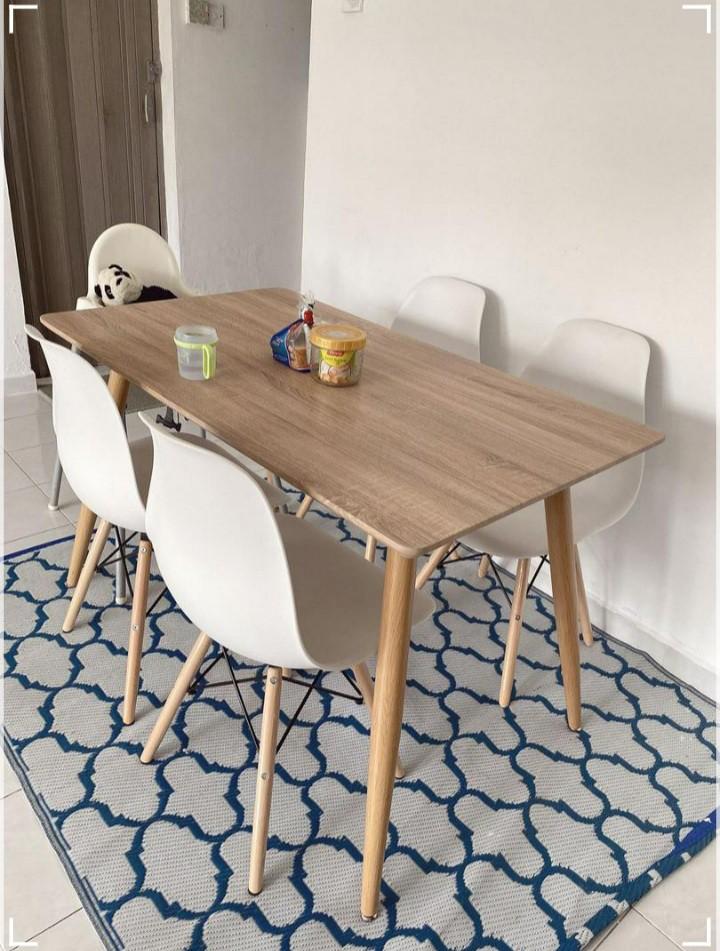 Readystock New 1+4 dining table set with eames chair, solid wood table ...