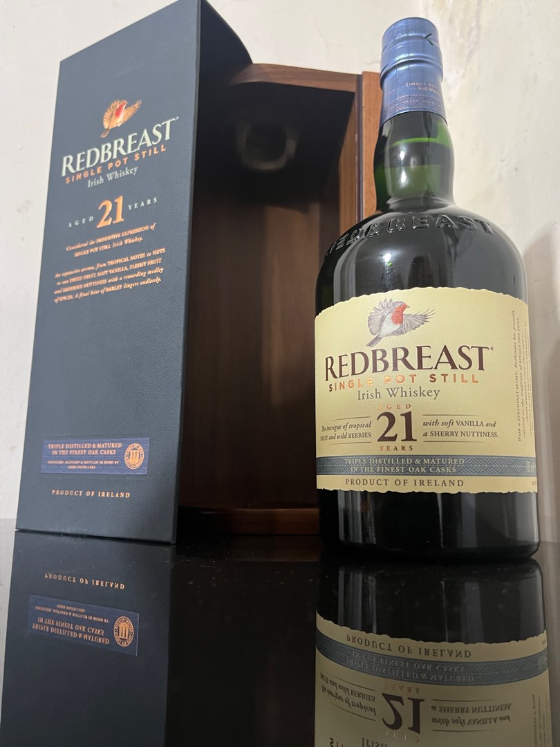 REDBREAST 21 Single Pot Still Irish Whiskey 700ml, 嘢食 & 嘢飲, 酒精飲料 - Carousell