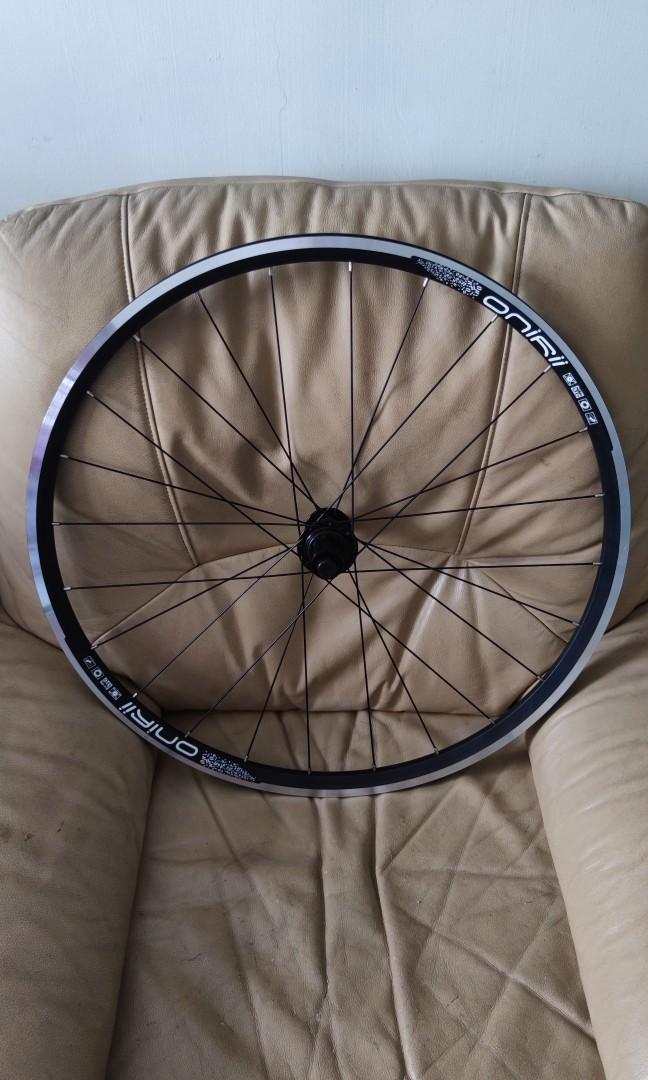 Rim brake wheelset 700c roadbike, Sports Equipment, Bicycles & Parts ...
