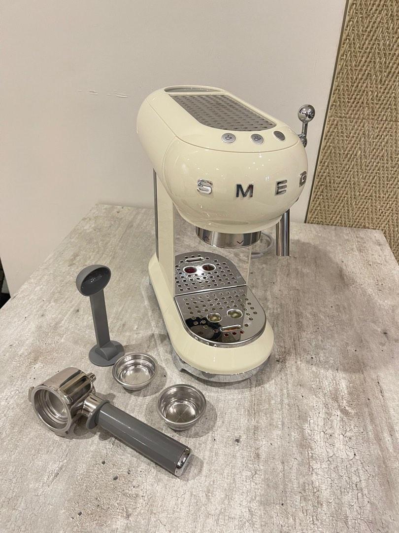 Smeg Espresso Coffee Machine (Cream), TV & Home Appliances, Kitchen ...