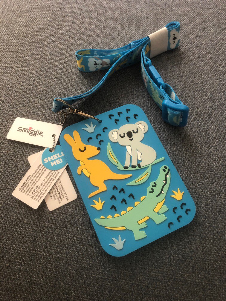 Smiggle card holder, Hobbies & Toys, Stationery & Craft, Stationery ...