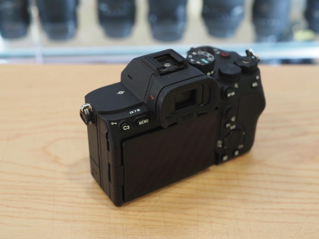 Sony A7 IV / A74 / A7 MK4, 攝影器材, 相機 - Carousell