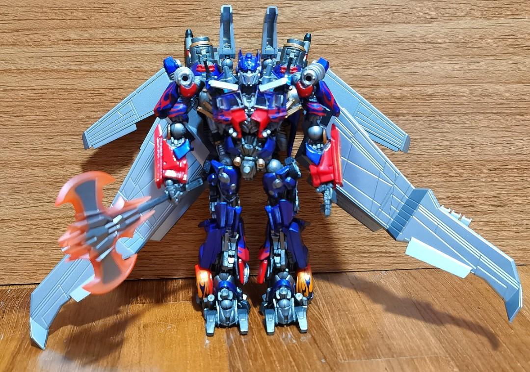 Revoltech Optimus Prime Jetwing