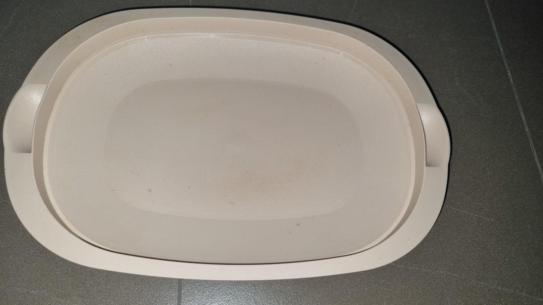 Tupperware Flat serving tray, Furniture & Home Living, Kitchenware ...