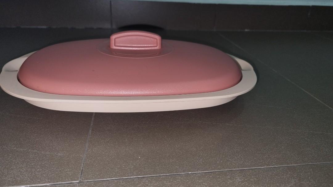 Tupperware Flat serving tray, Furniture & Home Living, Kitchenware ...