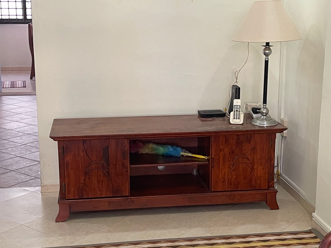 Tv concole, Furniture & Home Living, Furniture, TV Consoles on Carousell