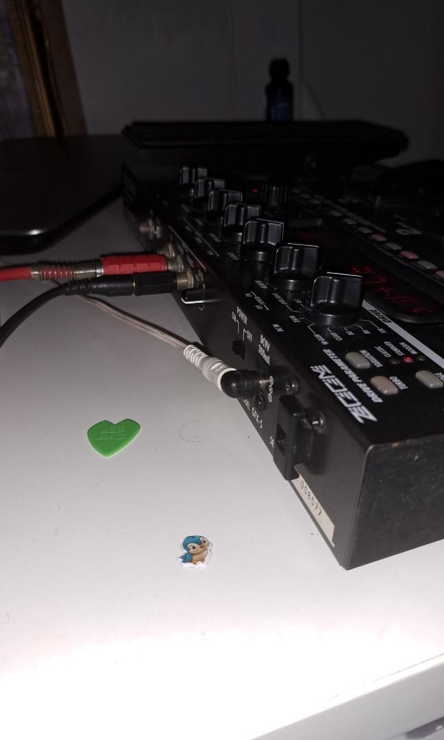 Zoom GFX 5 Guitar Multi Efx, Hobbies & Toys, Music & Media, Musical ...