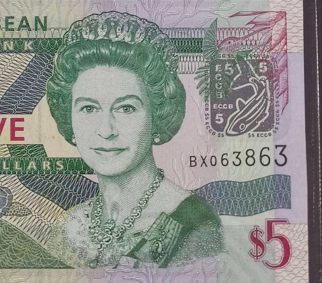 2000 $5 Eastern Caribbean UNC bank note QE Queen Elizabeth II World ...