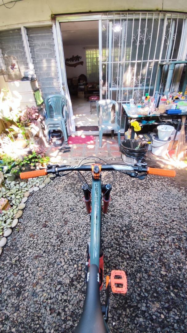 2022 Commencal Meta HT Custom Built Bike, Sports Equipment, Bicycles ...