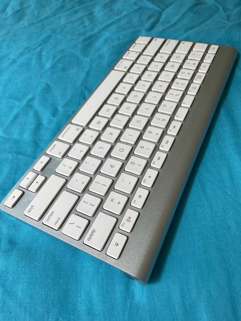 Apple Magic Keyboard (Gen 1), Computers & Tech, Parts & Accessories ...