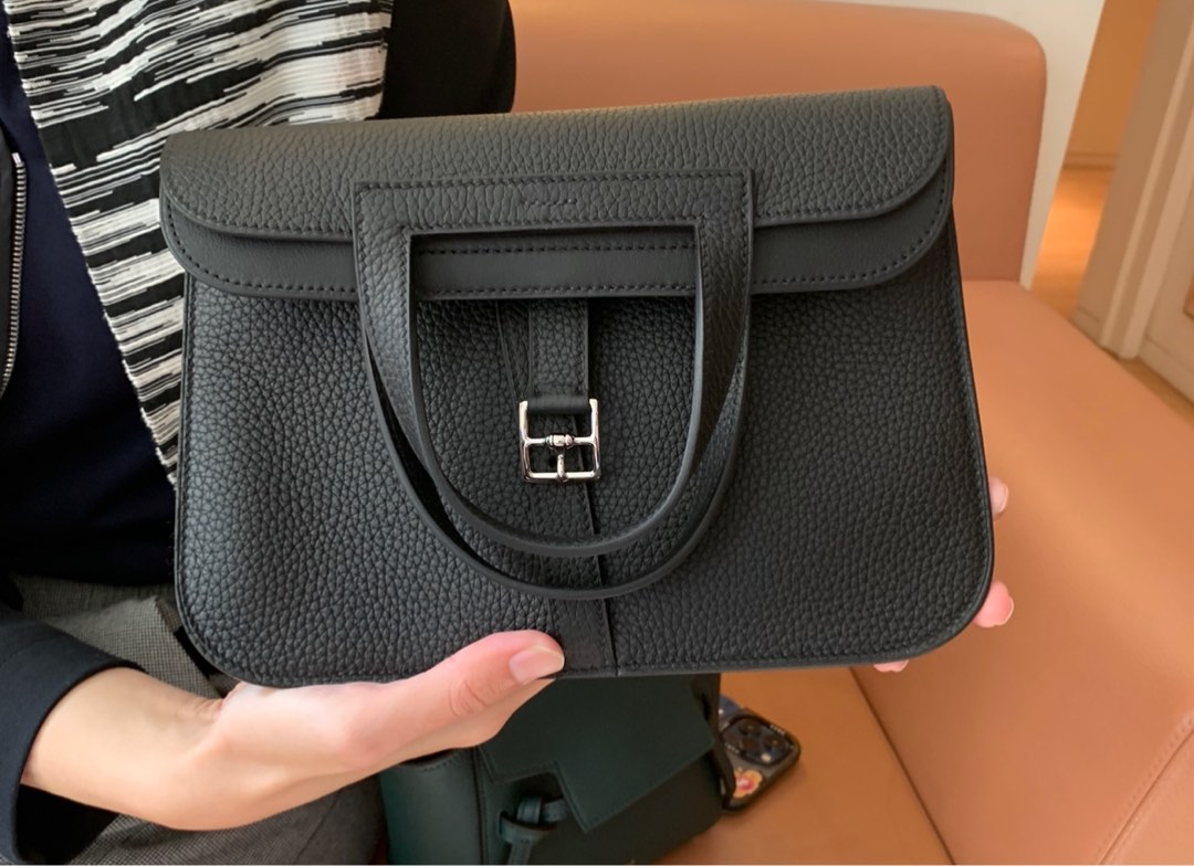 BNIB: Hermes Hazlan 25, Women's Fashion, Bags & Wallets, Cross-body ...