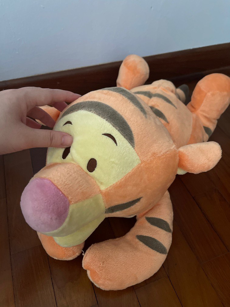 BNWT DISNEY Tigger Big Soft Toy Plushie, Hobbies & Toys, Toys & Games ...