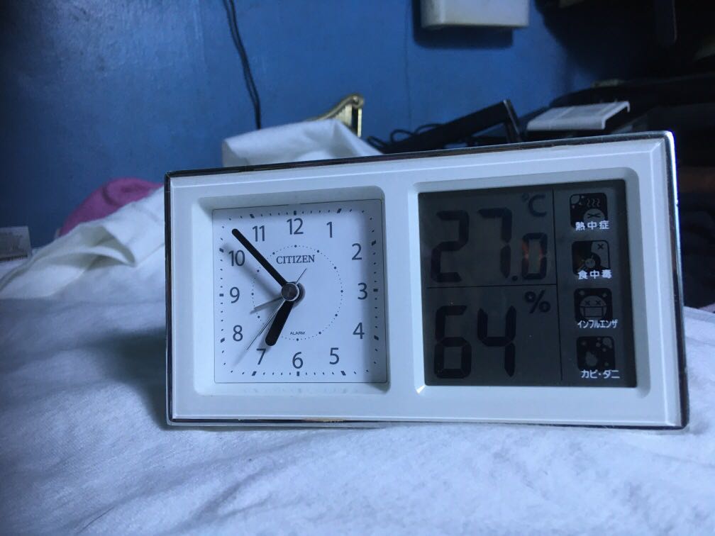 citizen desk top alarm clock original, Luxury, Watches on Carousell