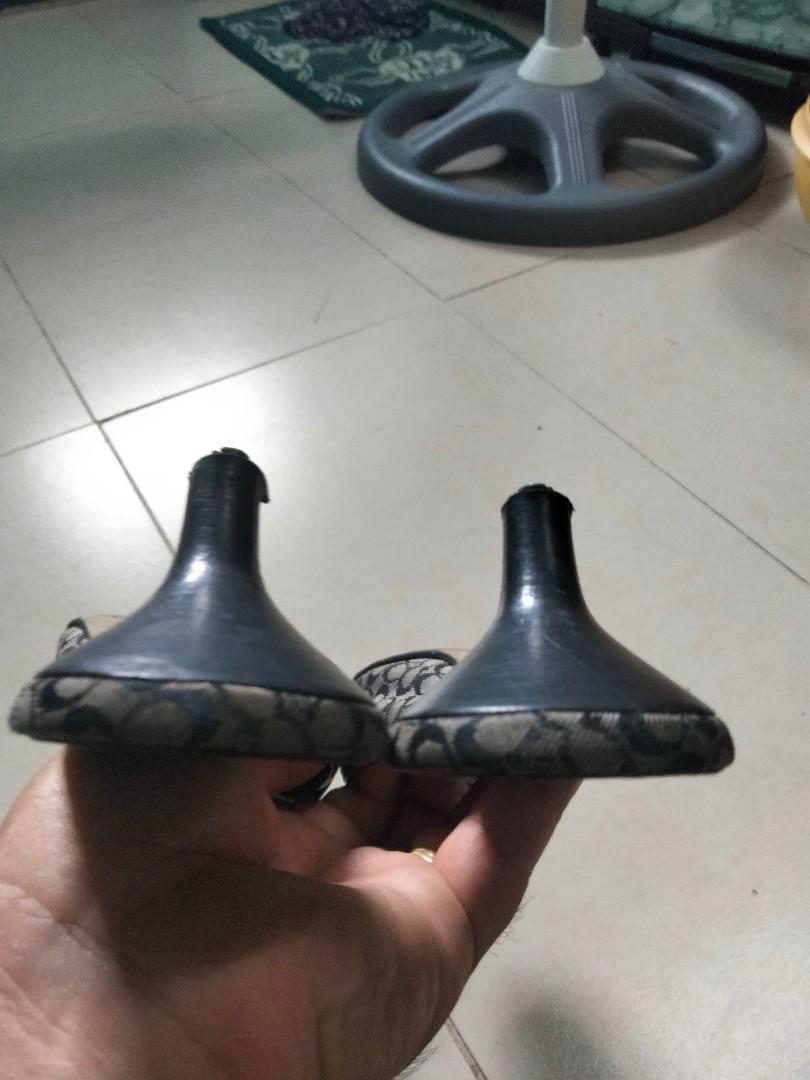 Coach Sheri mini logo mules slide, Women's Fashion, Footwear, Flats ...