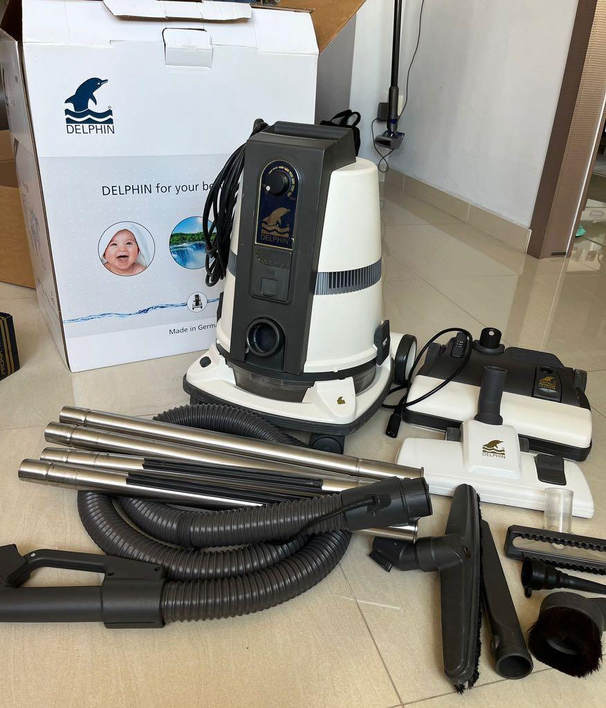 Delphin Vacuum with accessories, TV & Home Appliances, Vacuum Cleaner ...