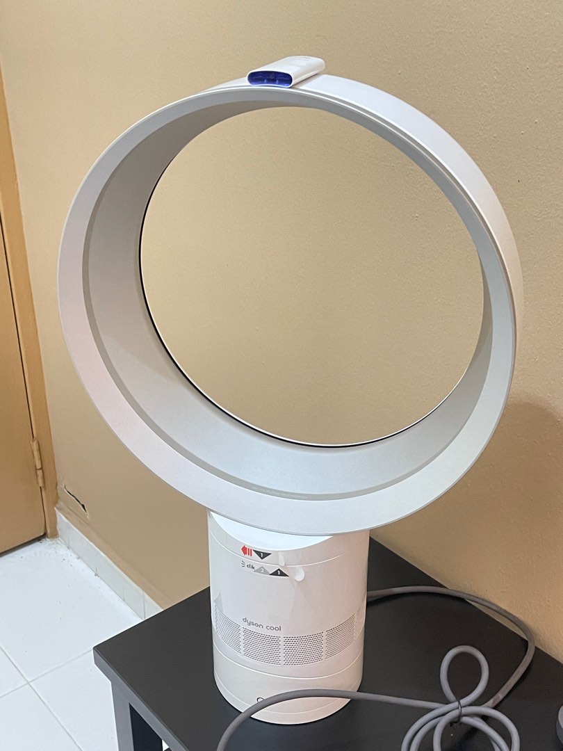 Dyson bladeless fan AM06, Furniture & Home Living, Lighting & Fans ...