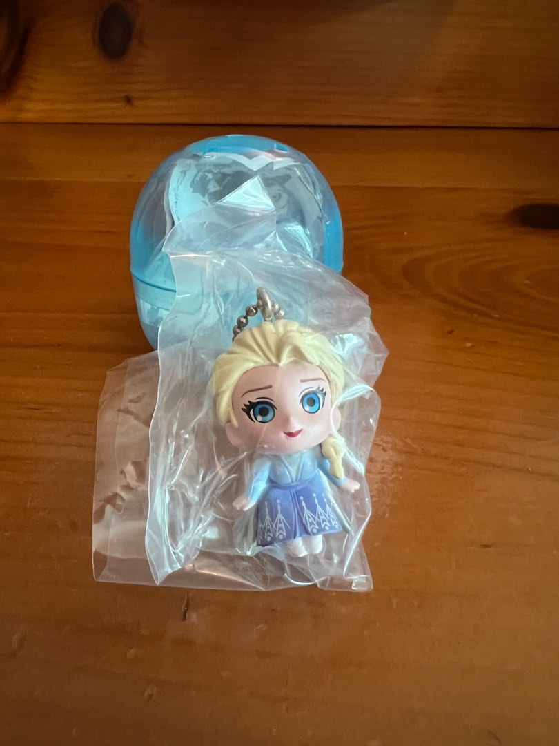 Elsa 艾莎 Frozen 2 鎖匙扣 Keychain, 興趣及遊戲, 玩具 & 遊戲類 - Carousell